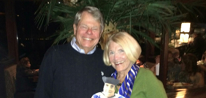 Flat Tommy visits Joe ’62 and Cathy Fisher in SFO! – MOREOVER
