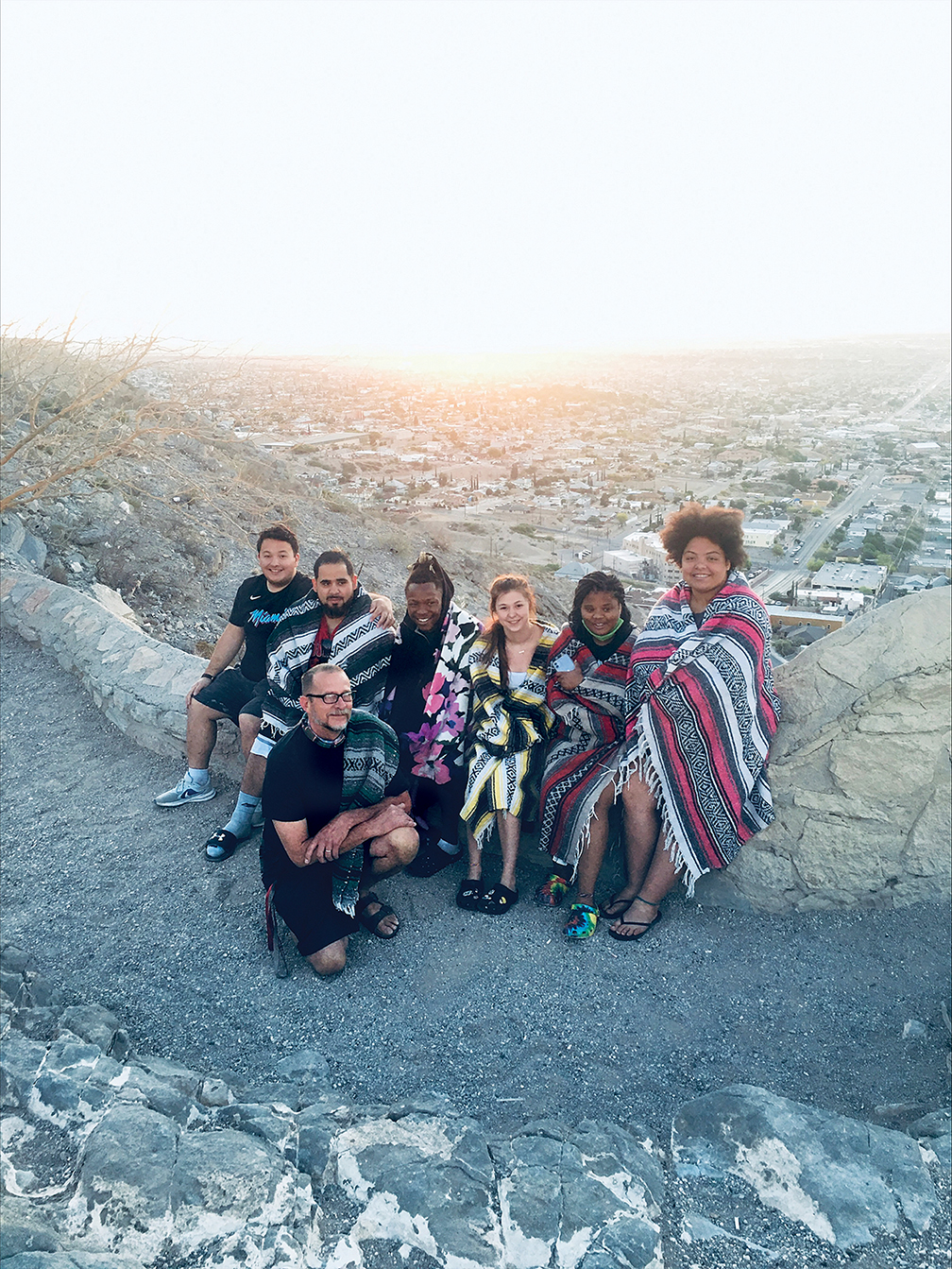 Border studies experience inspires students in service to immigrants ...